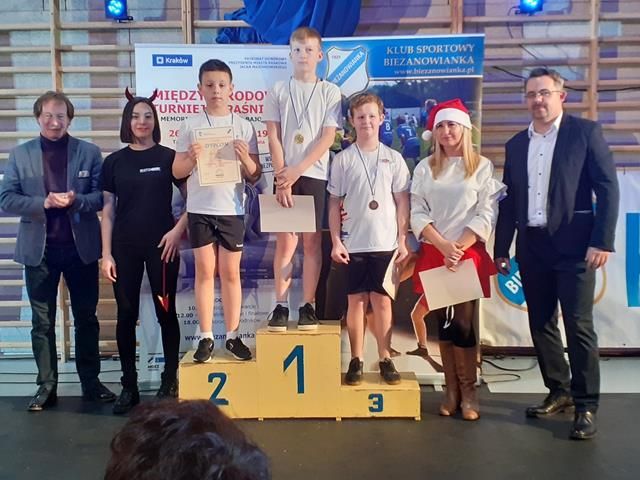 9 medali KS Dalin na krakowskim turnieju